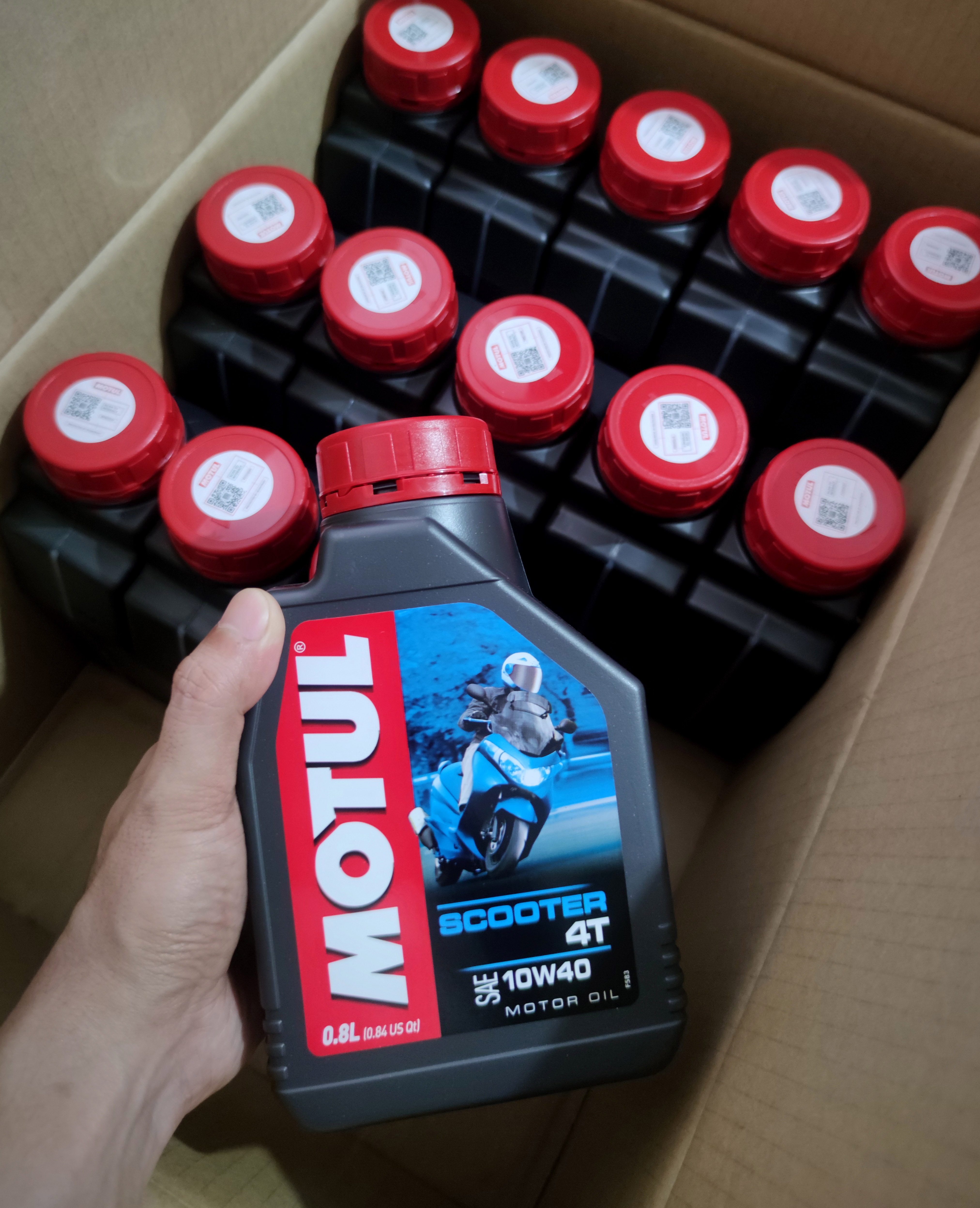 MOTUL SCOOTER 4T 10W40 800ML/1L | Lazada PH