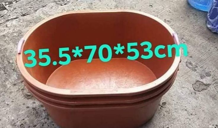 Industrial Grade Rubberized Plastic 72L Fish Banyera Basin Oblong ...