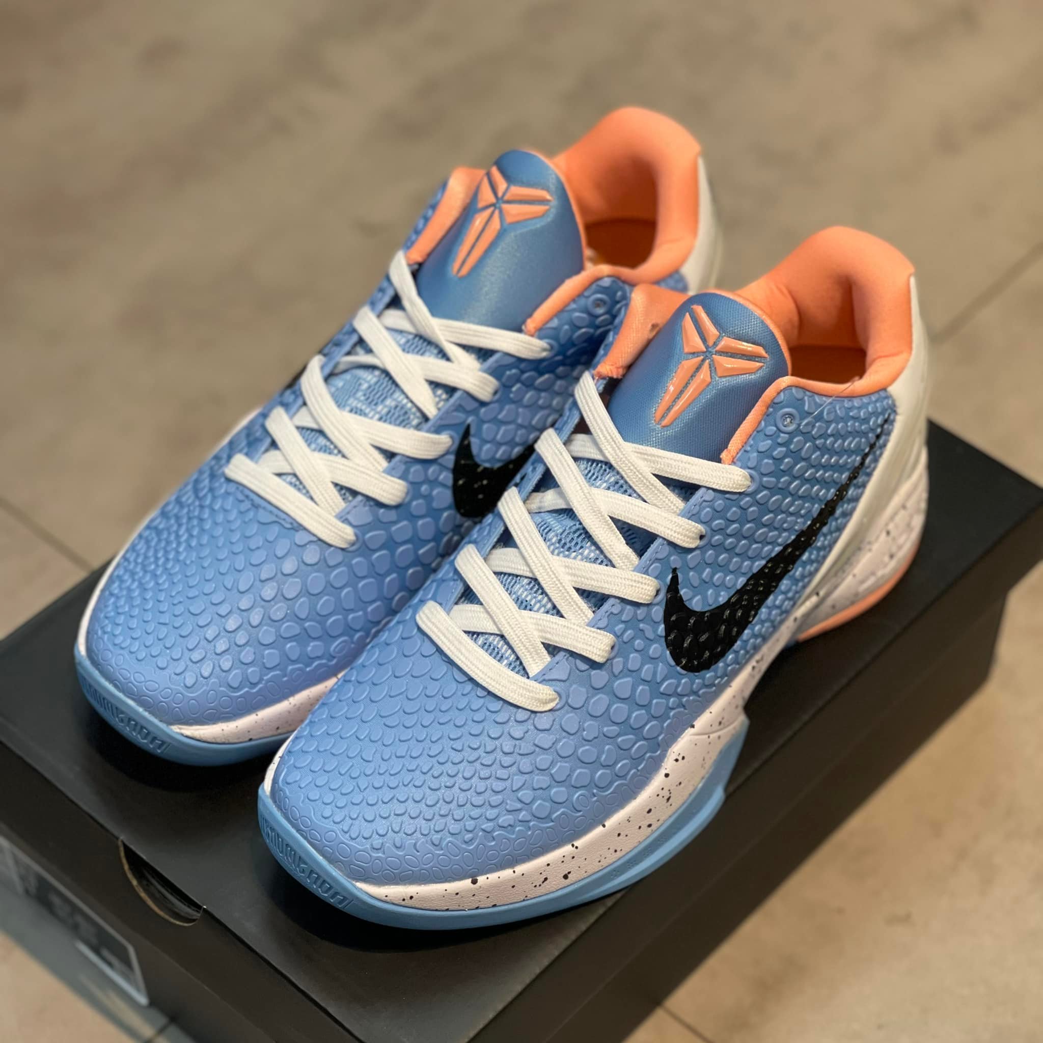 Kobe 6 Glass Blue