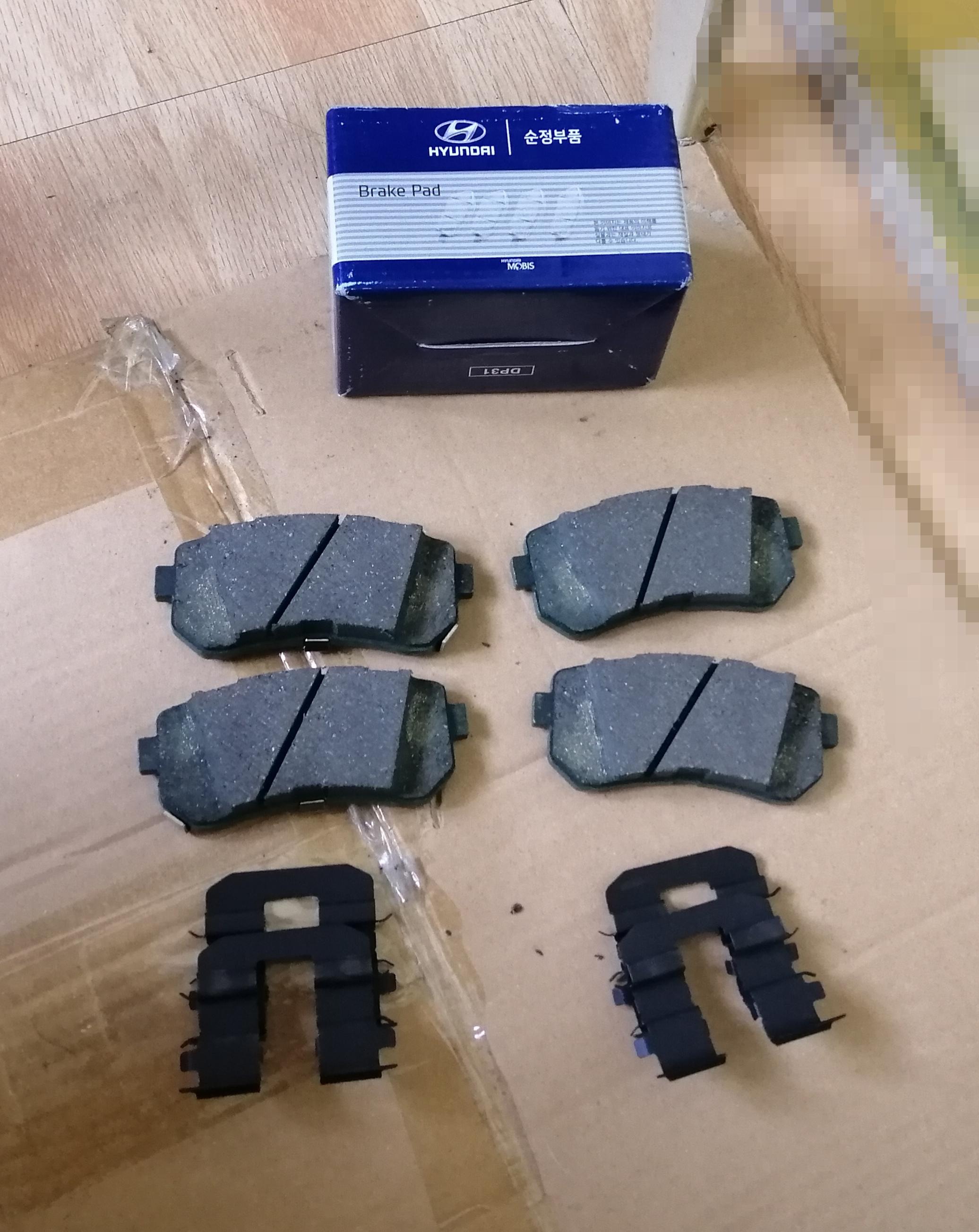 FRONT BRAKE PADS SET FOR HYUNDAI TUCSON 2009-2015 GENUINE | Lazada PH