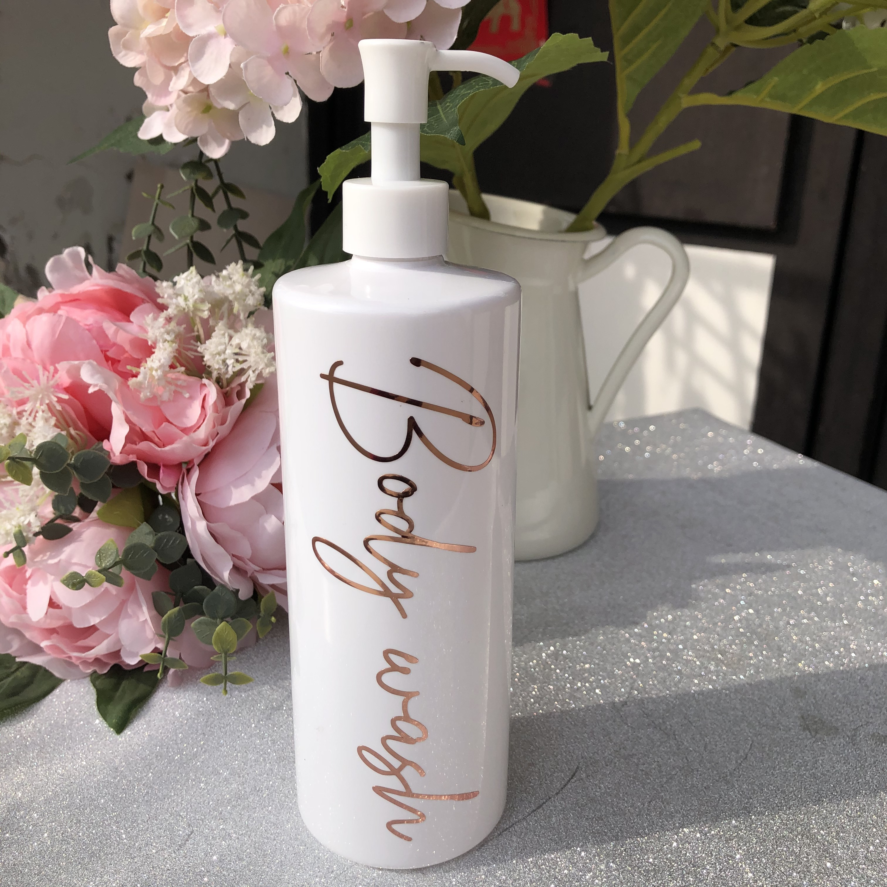 Personalized Shampoo Bottles with Label Modern Bathroom Salon Decor ...