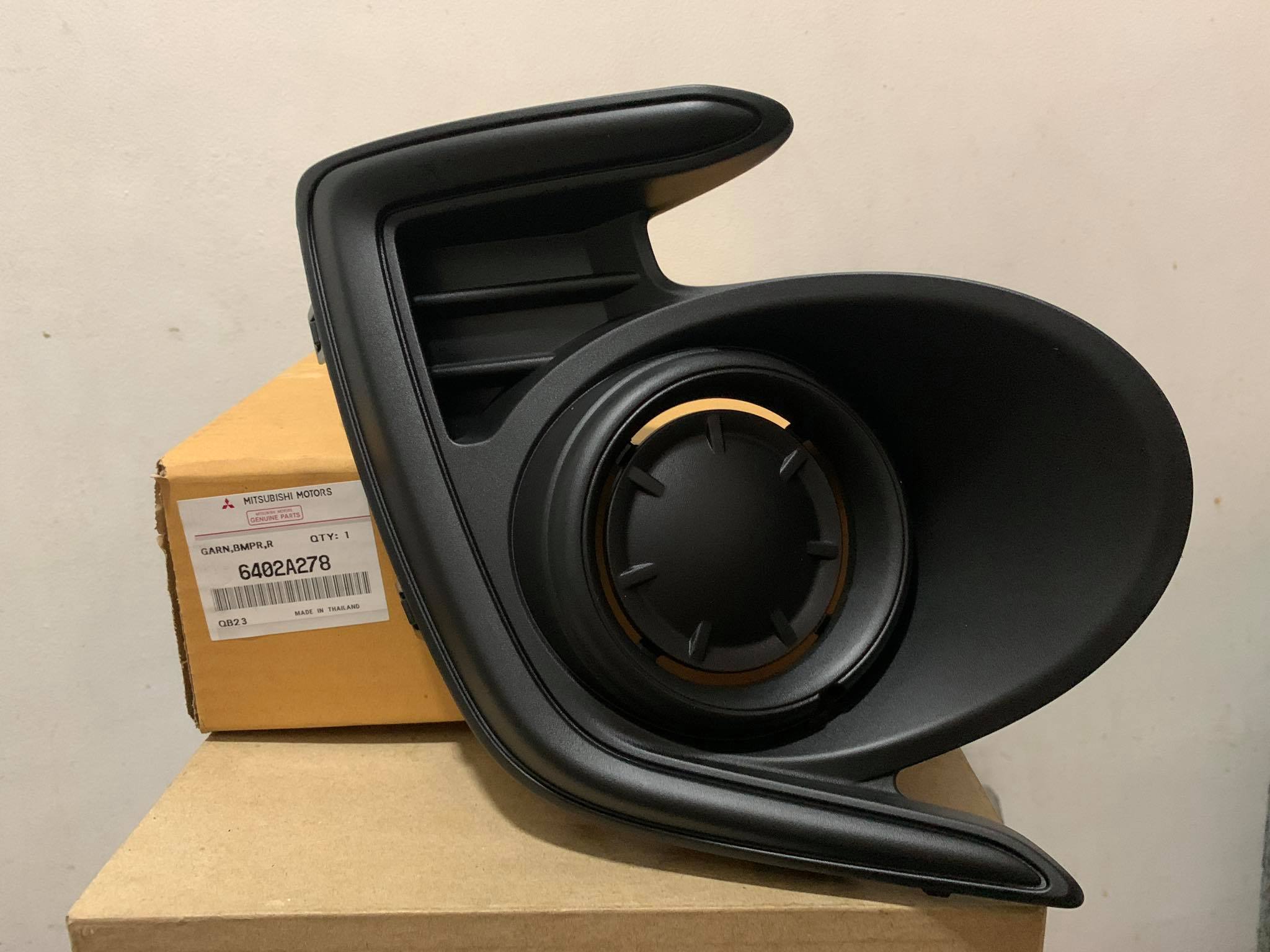 Mitsubishi Mirage Fog Lamp Cover RH - 6402A278 | Lazada PH