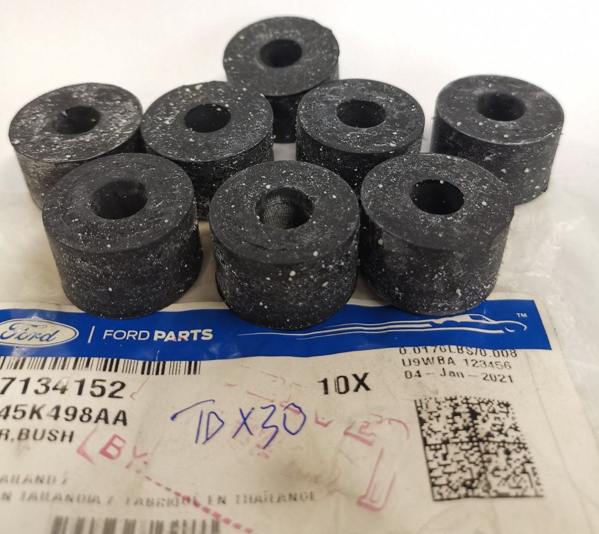 Ford Stabilizer Link Bushing Set ( 8 pcs ) -FRONT- for Ford Everest ...