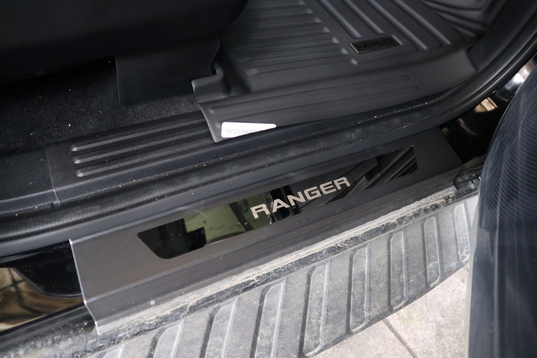 Ford Ranger 2023 Side Stepsill | Lazada PH