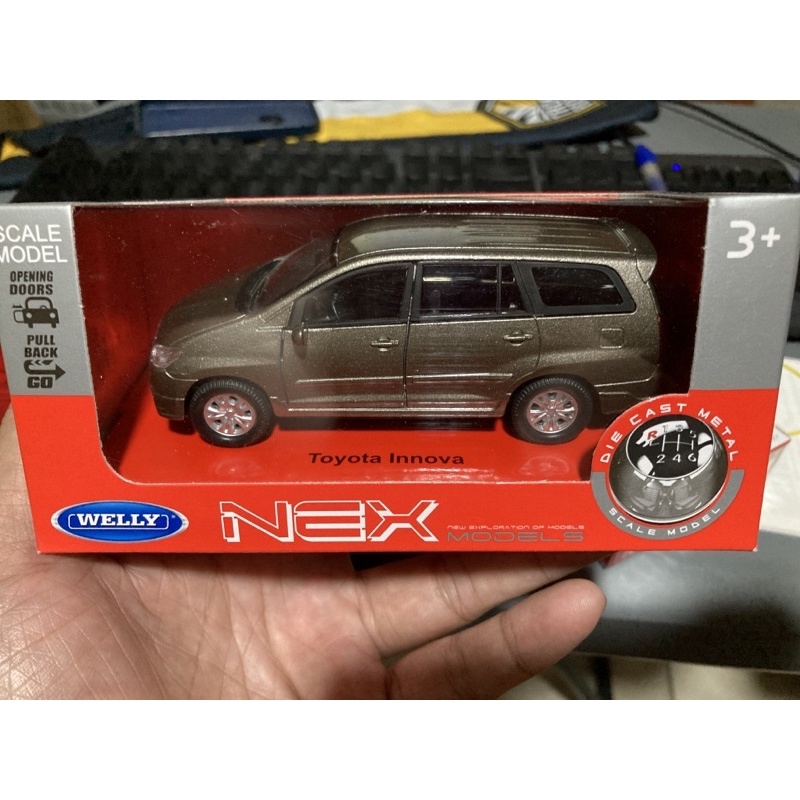 (Sold per piece / 1pc) Welly 1:39 Toyota Innova Land Cruiser Prado Die ...