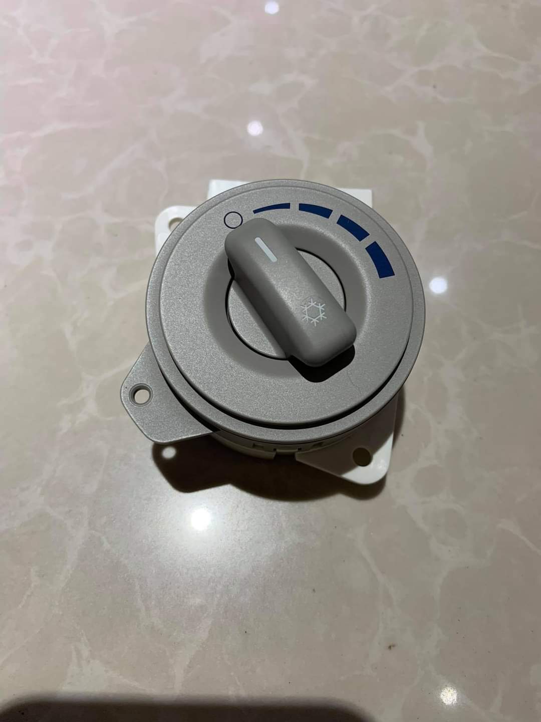Rear AC Switch with Knob - GM 94751955 - Chevrolet Trailblazer 2013 ...