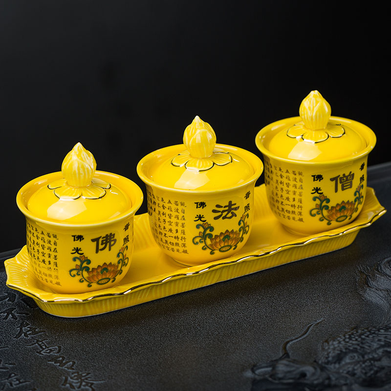 Buddhist monk's water supply cup for Buddha's cup for fortune-making ...