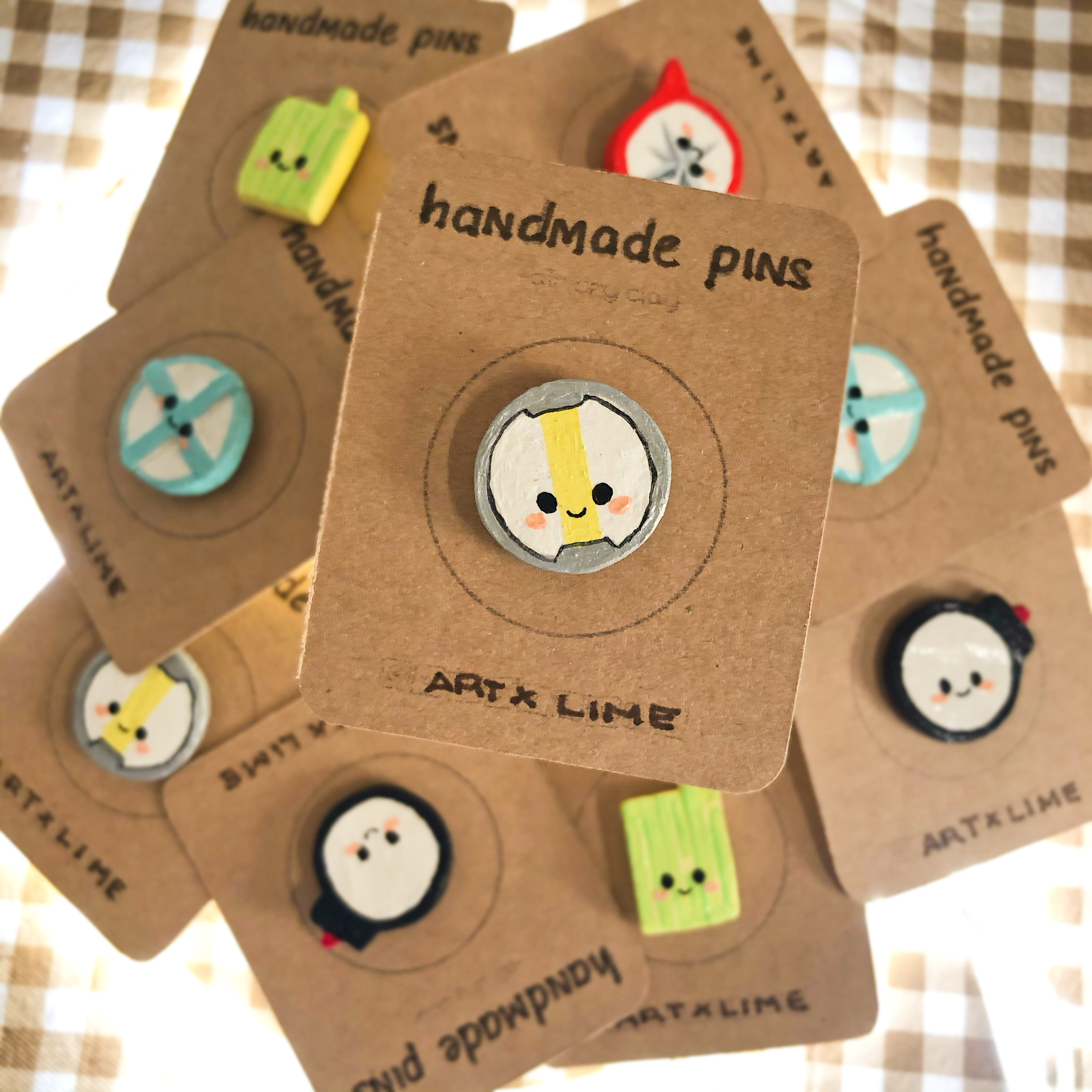 Handmade Clay Pins ꒰ঌ Kpop Lightstick Collection ໒꒱ [BTS | TXT | SKZ | ENHYPEN | NCT]~by ...