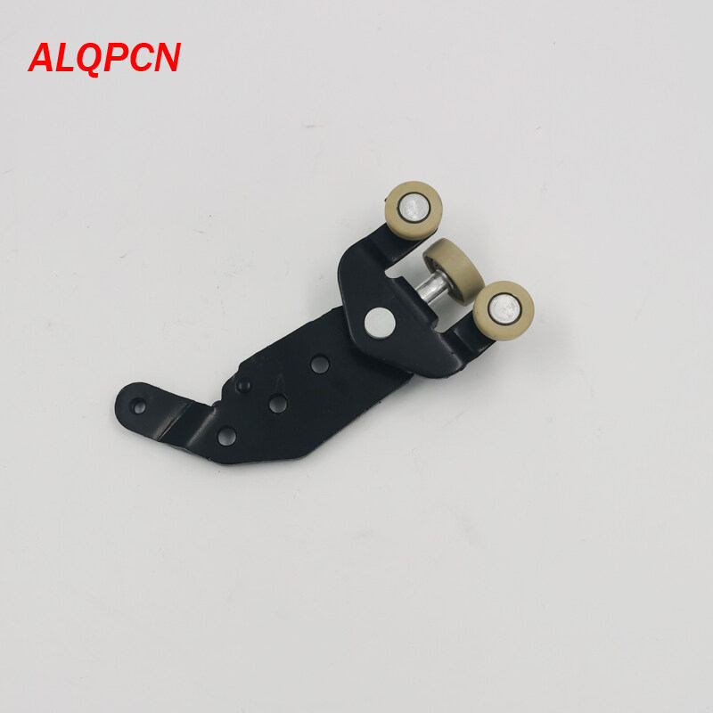 Right Side Sliding Door Roller Lower Use For 2005-2014 Toyota Hiace ...