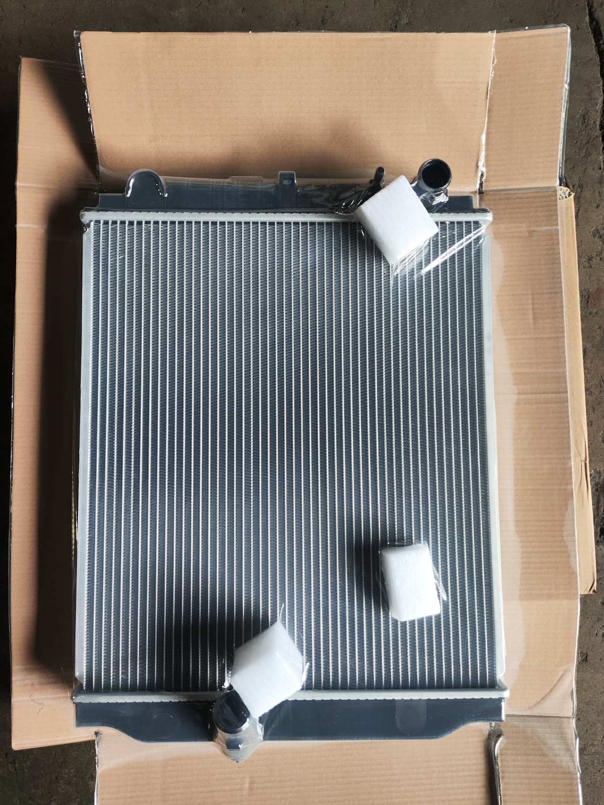 Toyota Dyna Hino Dutro 300 Truck Radiator | Lazada PH