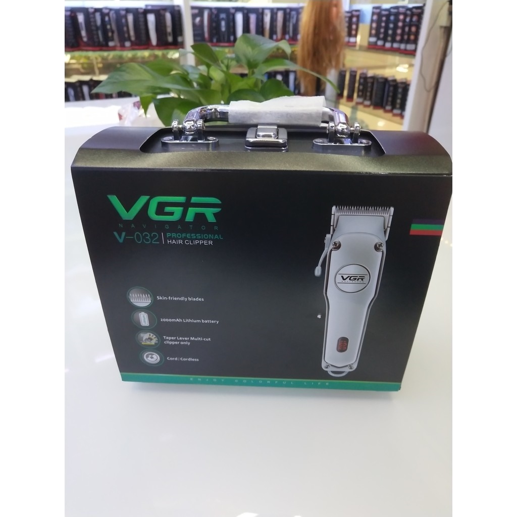 VGR V-032 All Metal Professional Electric Hair Clipper Rechargeable Hair Trimmer Haircut Shaving ...