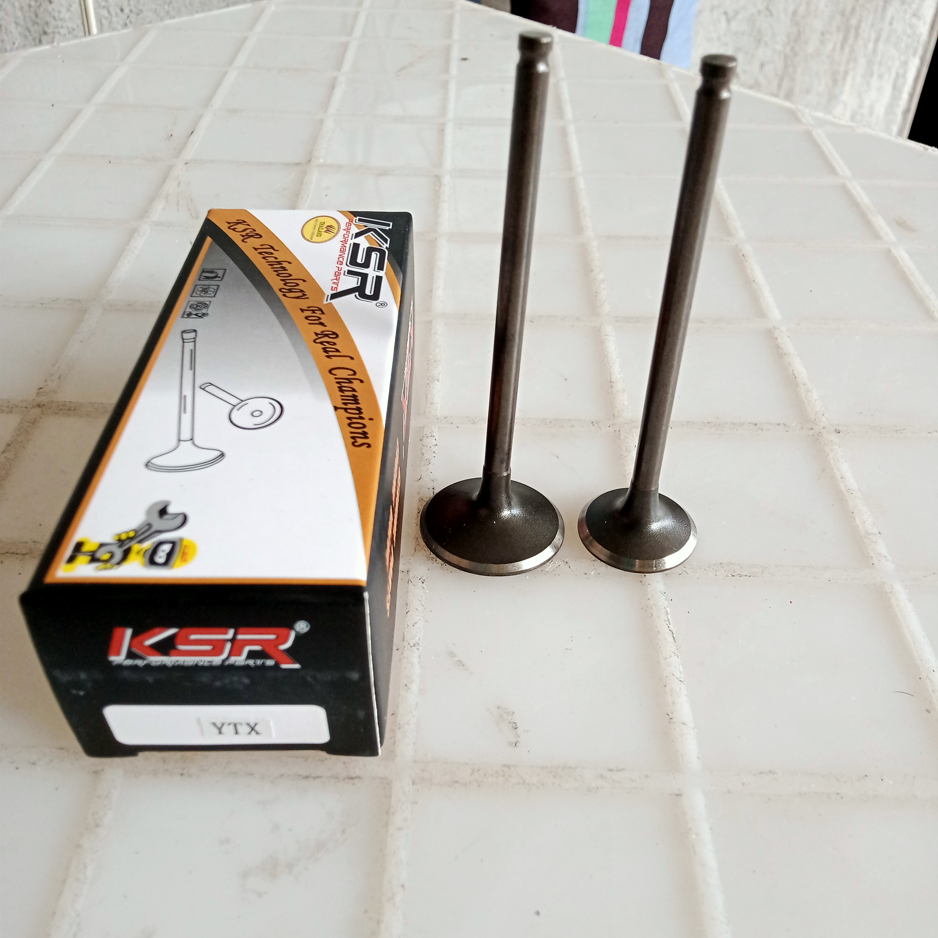 ENGINE VALVE SET (INTAKE AND EXHAUST) YTX | Lazada PH