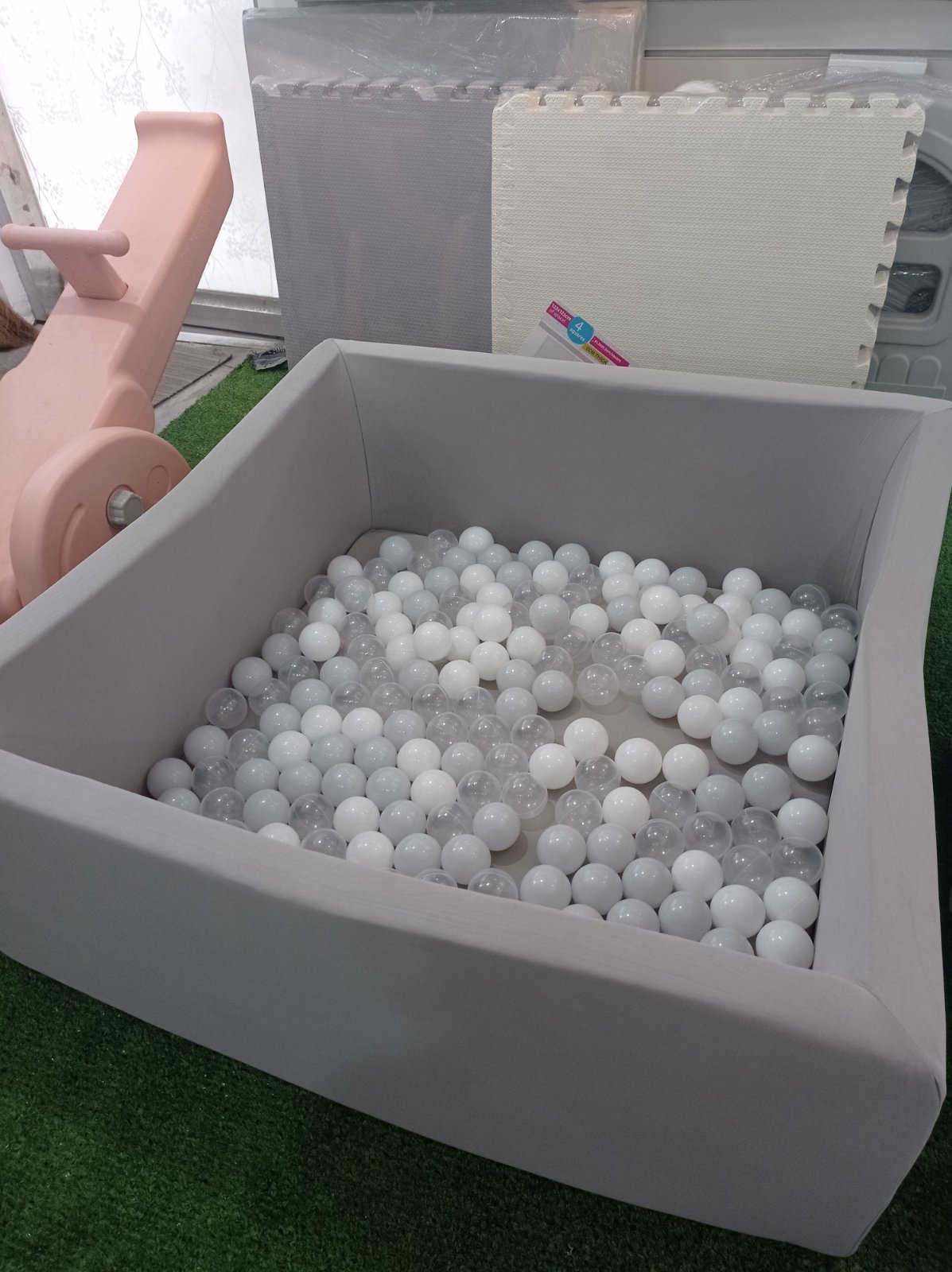 Ball pit square with 200 pool balls | Lazada PH