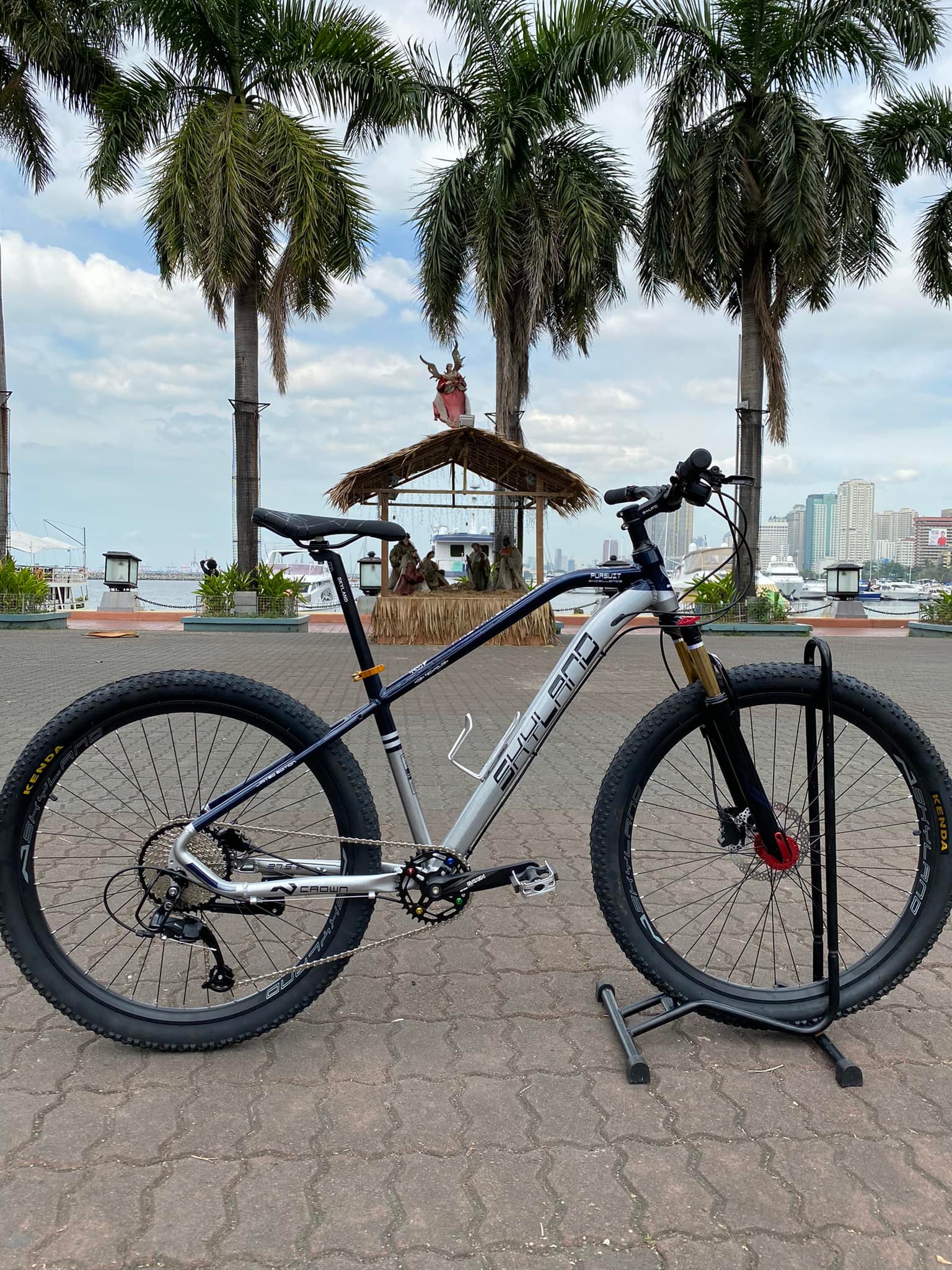 Skyland Crown 27.5er / 26er STEEL AND ALLOY FRAME MTB For adults and ...