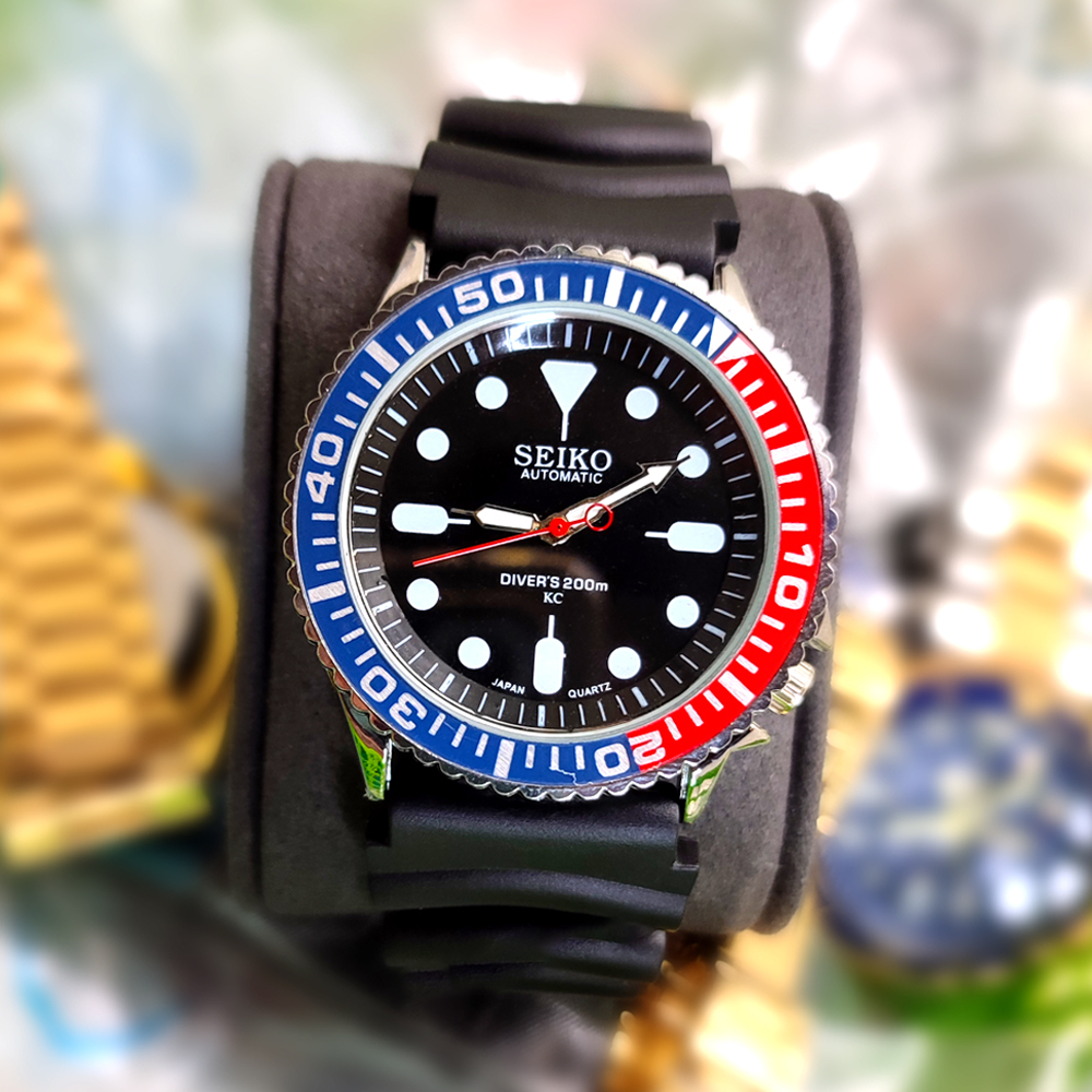 Sko 5 Automatic 21 Jewels Pepsi Bezel Black Dial Day Date Display ...