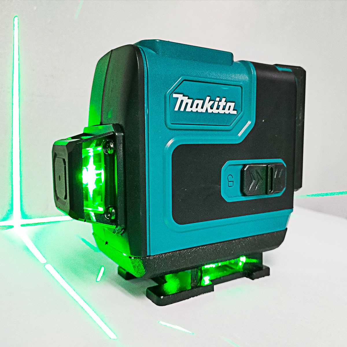 Makita 12 Line Laser Level Green Light Self-Leveling 360° Rotary Cross ...