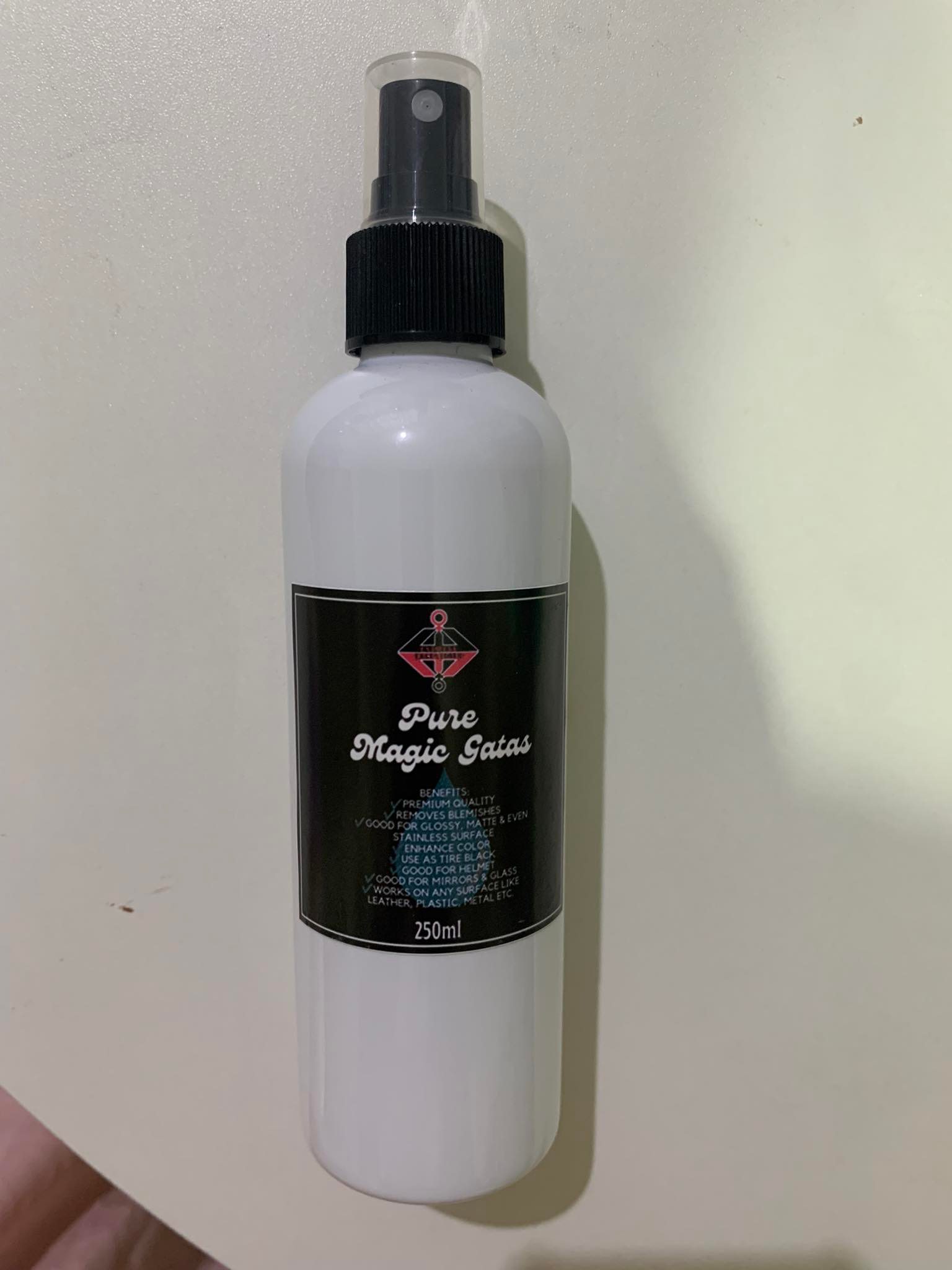 🤩 Magic Gatas Clean & Shine Car/Motorcycle Wax with Free Microfiber ...