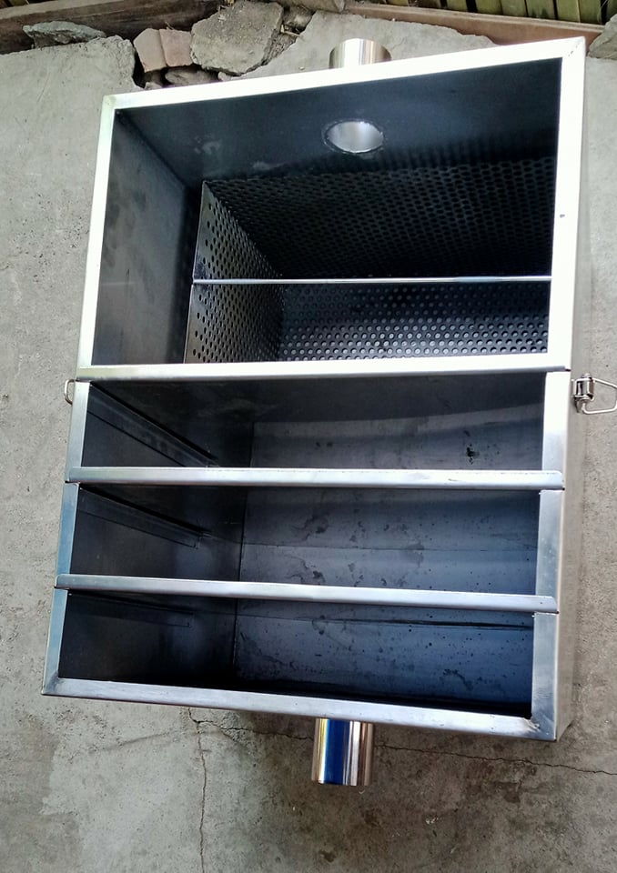 STAINLESS GREASE TRAP 20 GPM (GALLONS PER MINUTE) 20" X 17" X 14 ...
