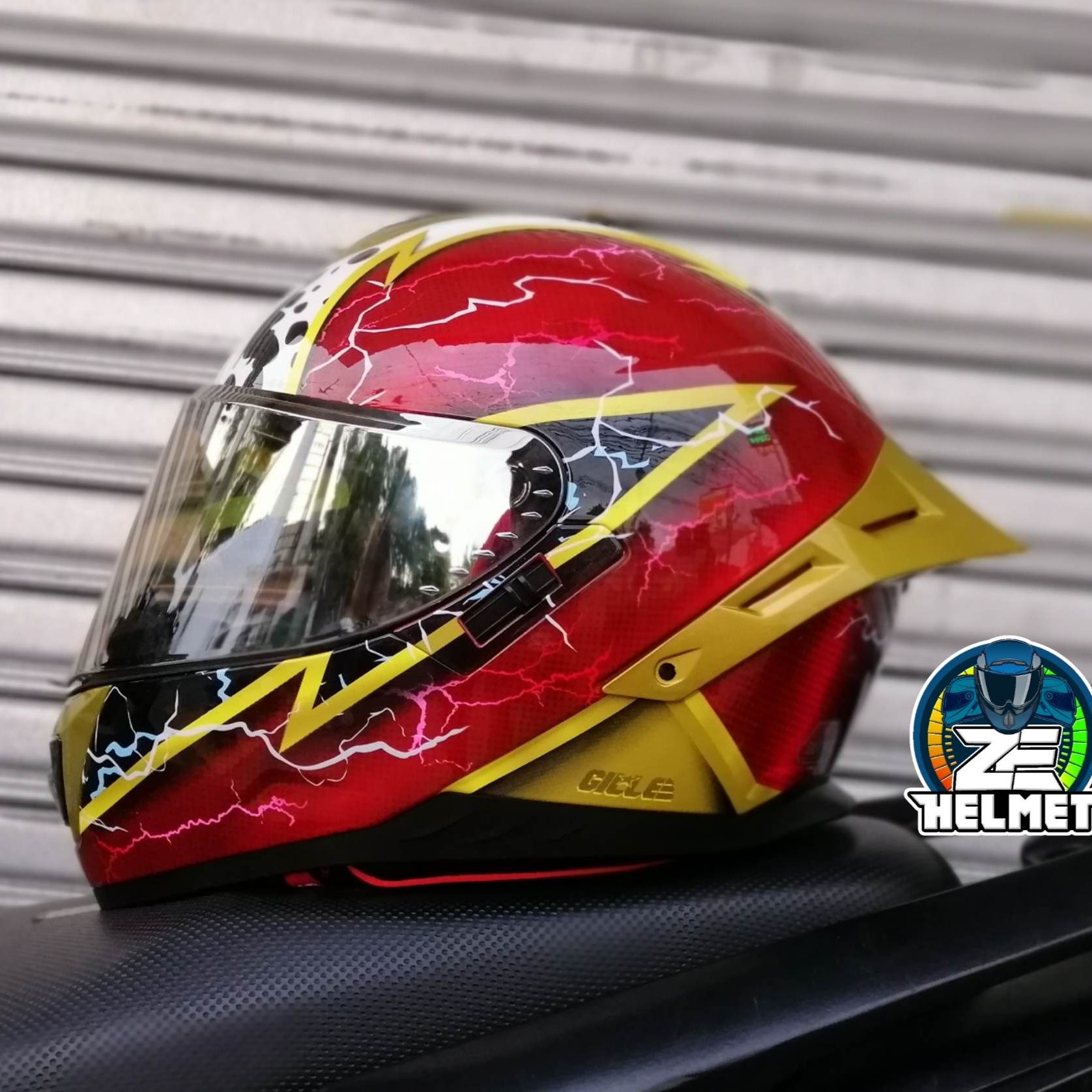 GILLE FALCON DC SHAZAM - FULL FACE - DUAL VISOR (with FREE Clear Lens ...