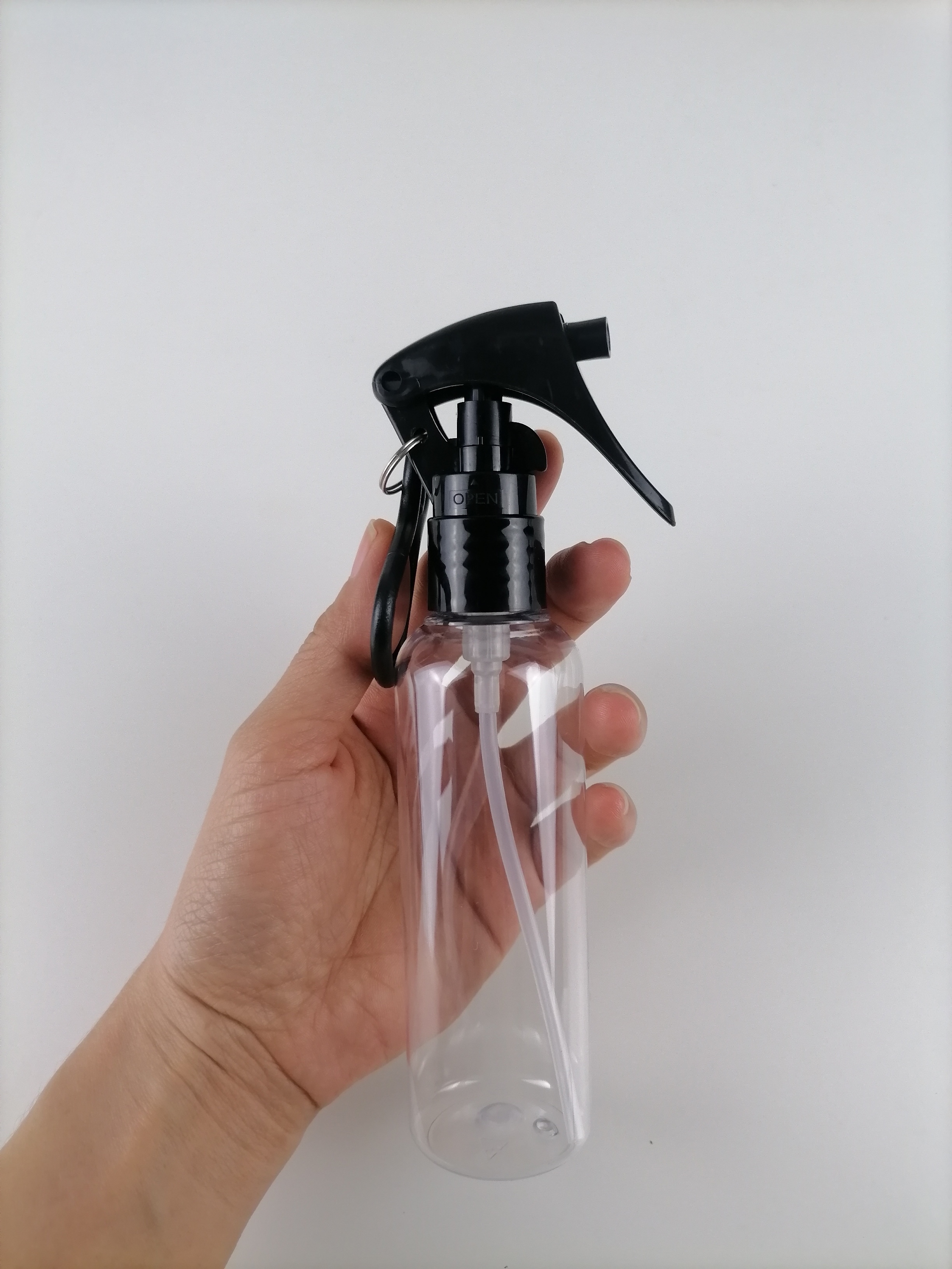 100ml Alcohol Spray Plastic Bottle with Black Keychain or Carabiner ...