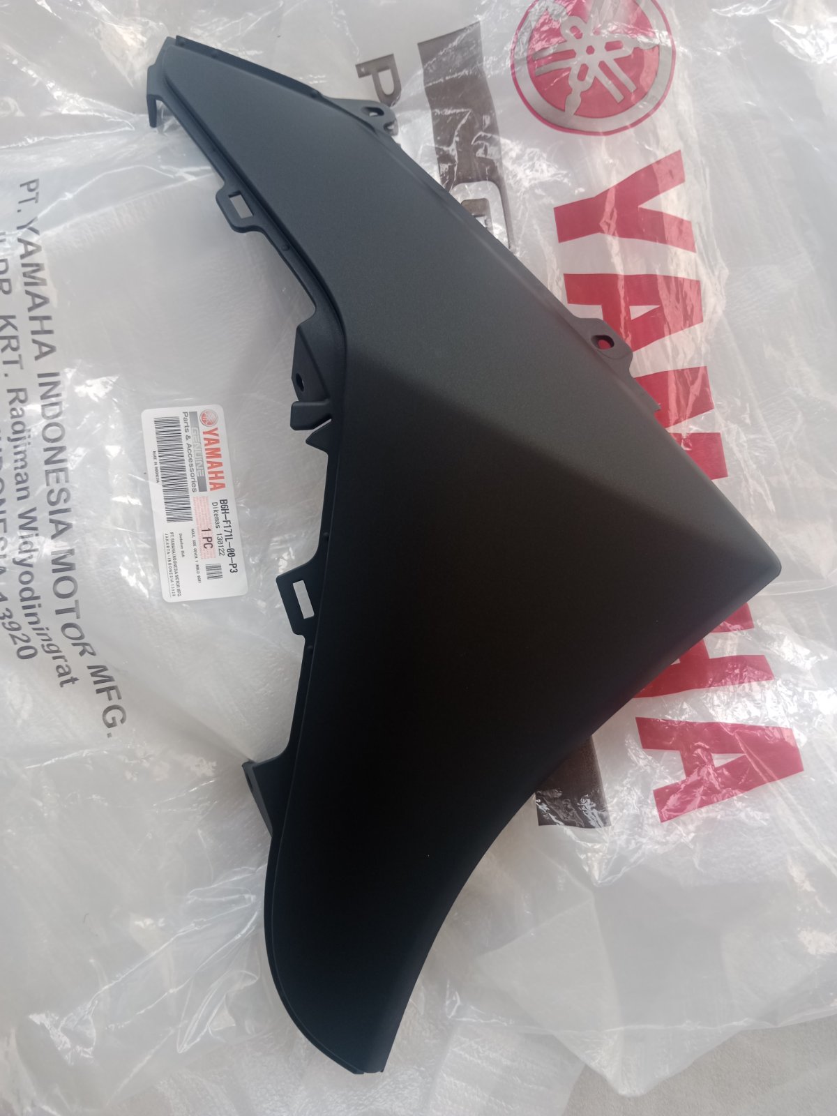 mole side cover for nmax v2 matte black ORIGINAL YAMAHA | Lazada PH