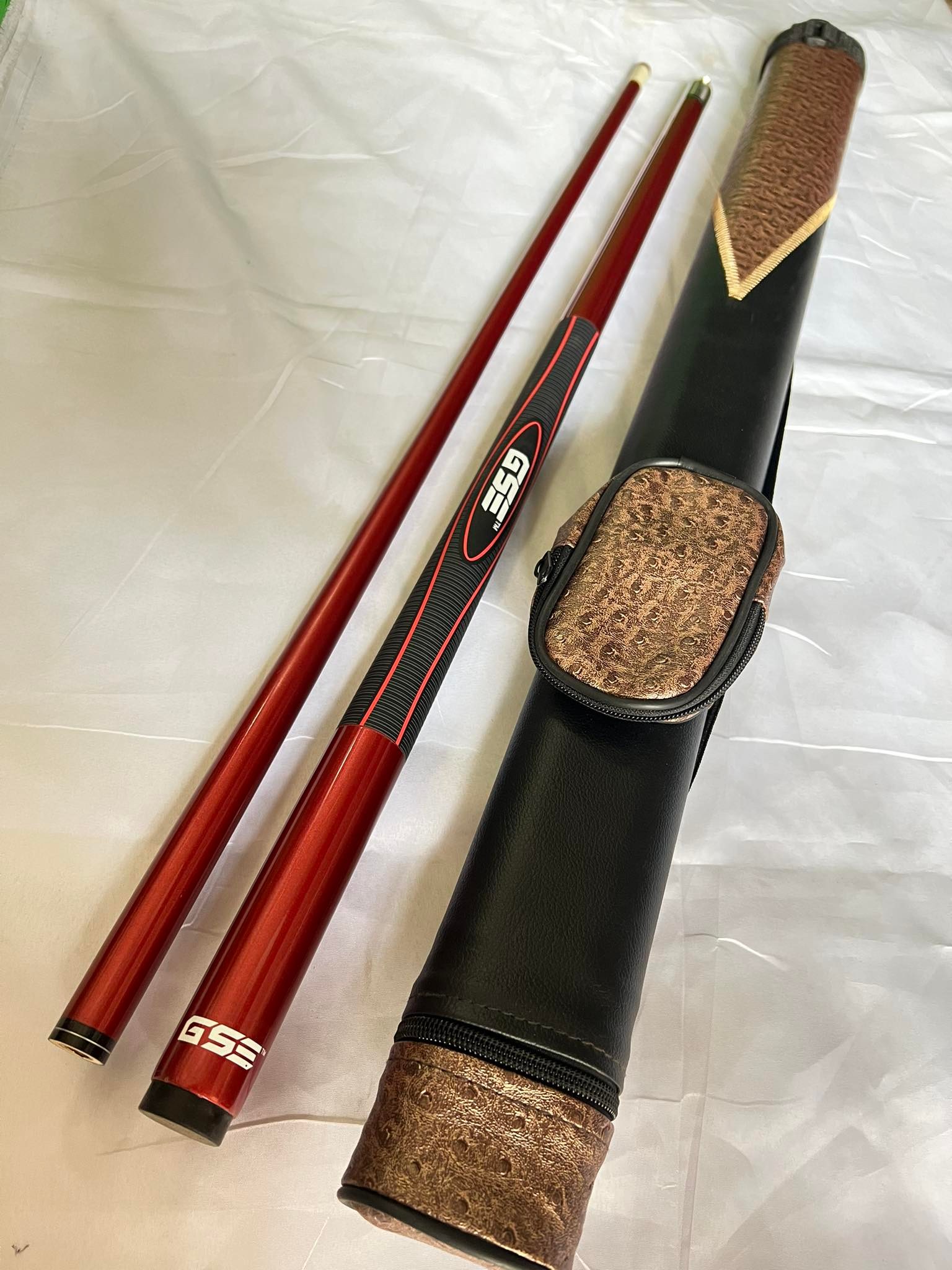 GSE (RED) Fiberglass Graphite Billiard cue stick with freebies / tako ...