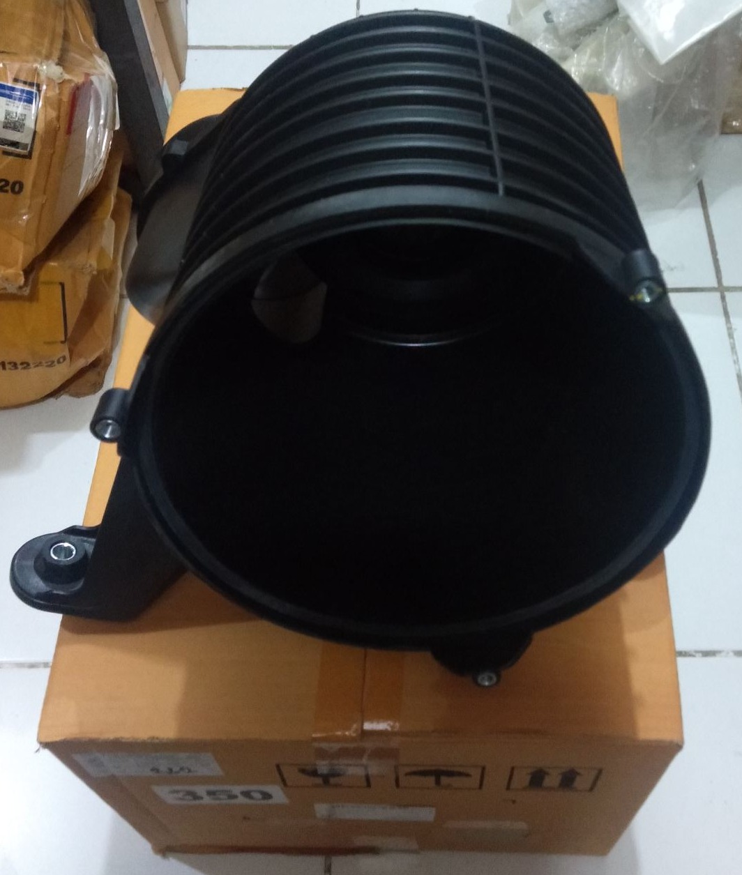 GM Air Filter Housing --LOWER-- for Chevrolet Trailblazer 2013-2020 ...