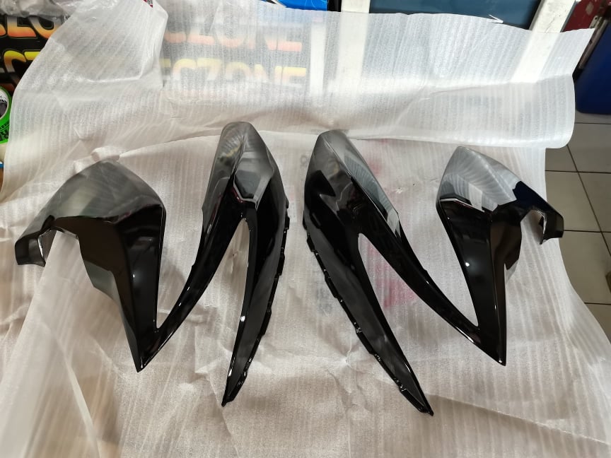 AEROX V1 BODY COWLING PAIR BLACK RAVEN ORIG. YAMAHA GENUINE PARTS ...