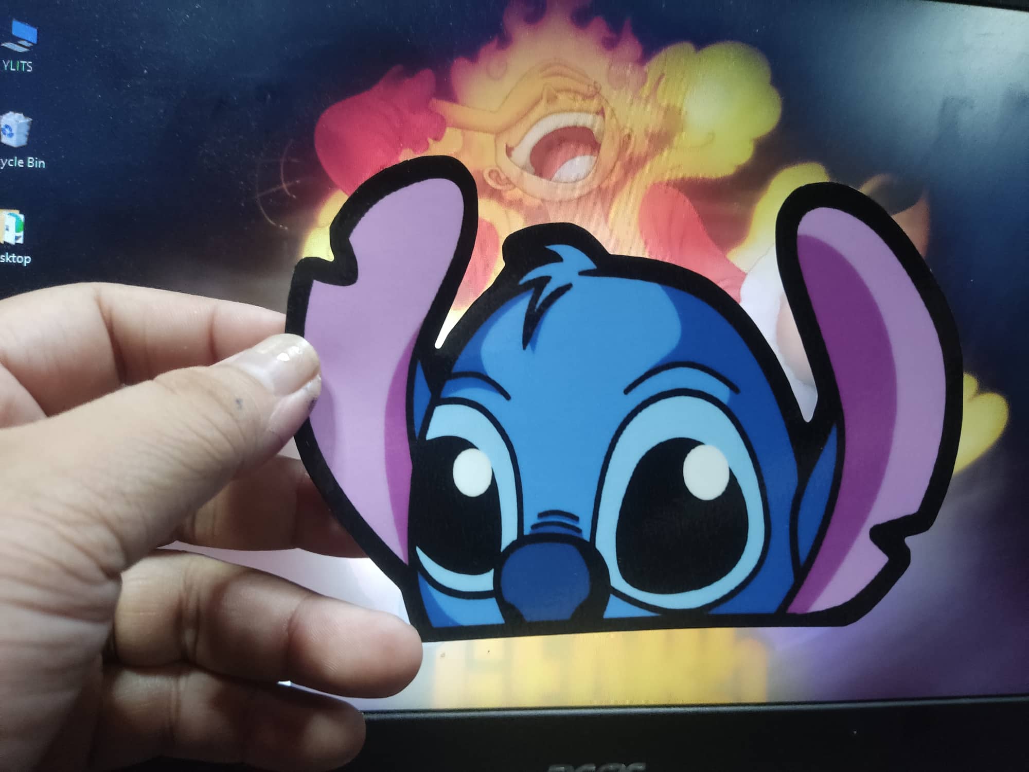 stitch peeker (stitch) vinyl sticker glossy finish | Lazada PH