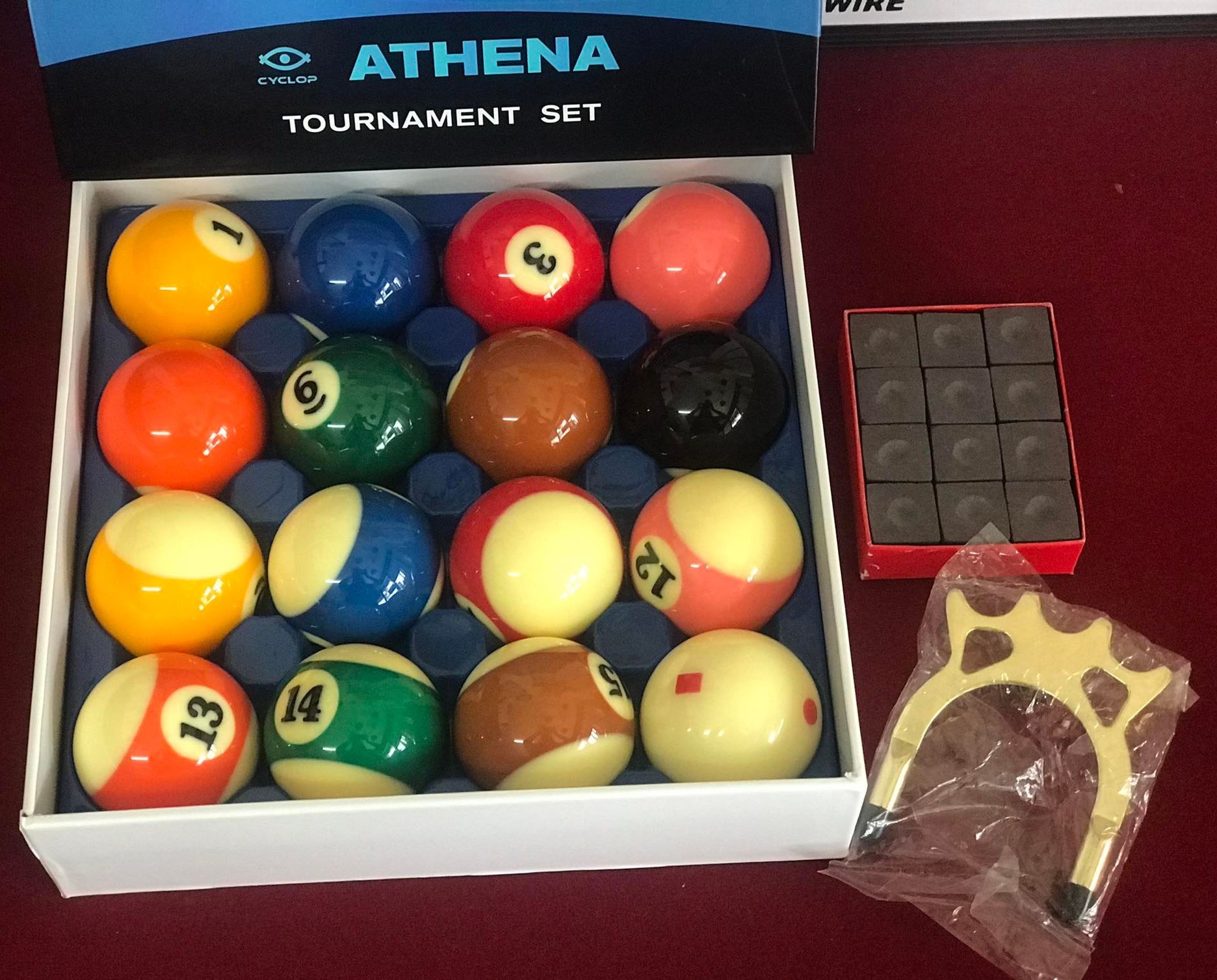 CYCLOPS ATHENA BALL SET | 1 DOZEN PREDATOR CUE CHALK | HORSHOE TIRIRIT ...