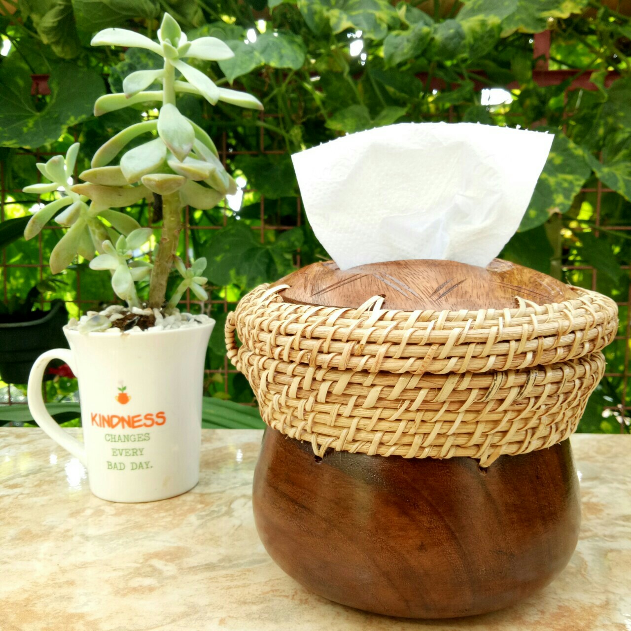 Wooden Tissue Dispenser w/ Knitted Rattan, Tissue Holder, Wood Carving ...