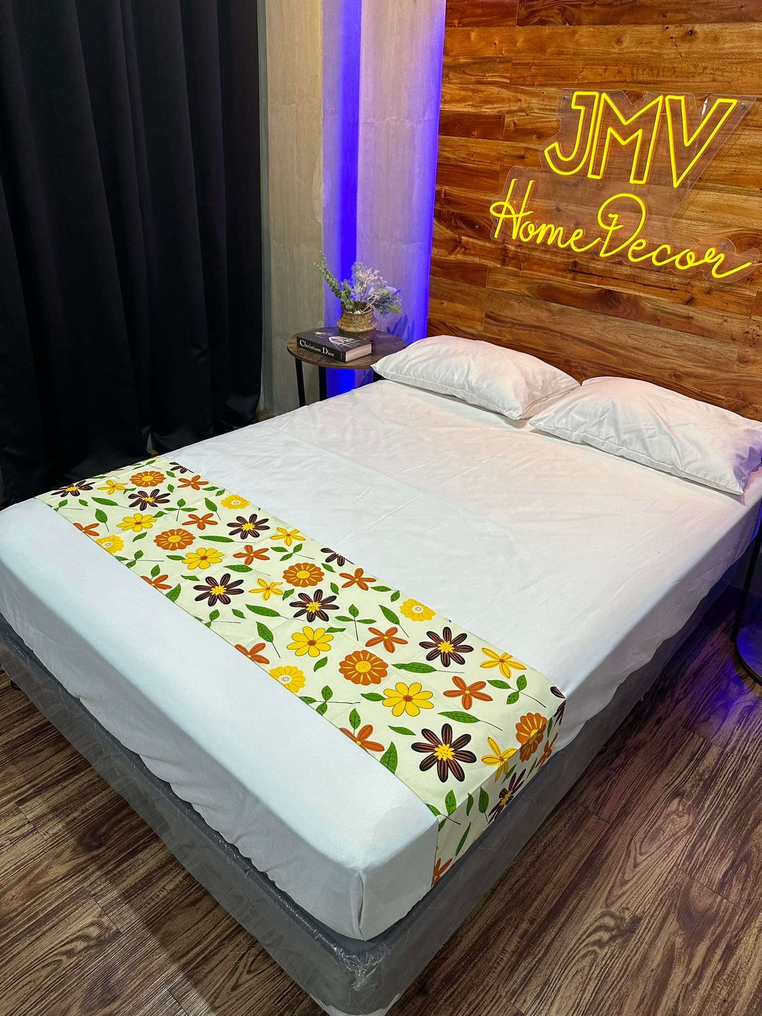 Bed Runner - Printed and Plain Design - 80 x 14.5 Inches - Printed Bed ...