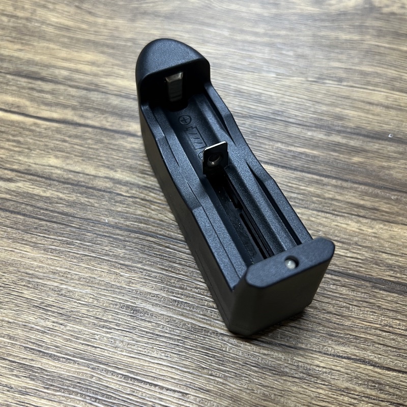 Value 3.7V Mini Fan 18650 battery Charger lithium ion battery charger ...