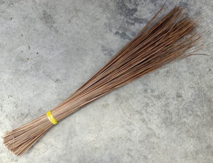 Lola Basyangs Original Magic Walis Tingting and WITCHES 5 FEET BROOM ...