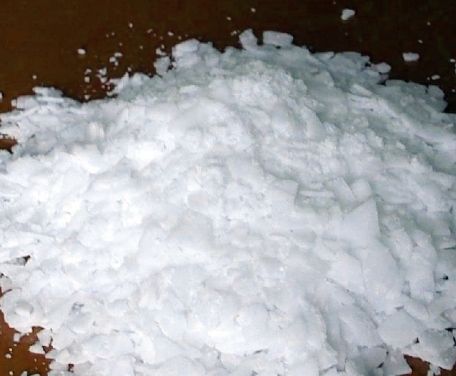 Caustic Soda Lye (Flakes) 1/2kg | Lazada PH