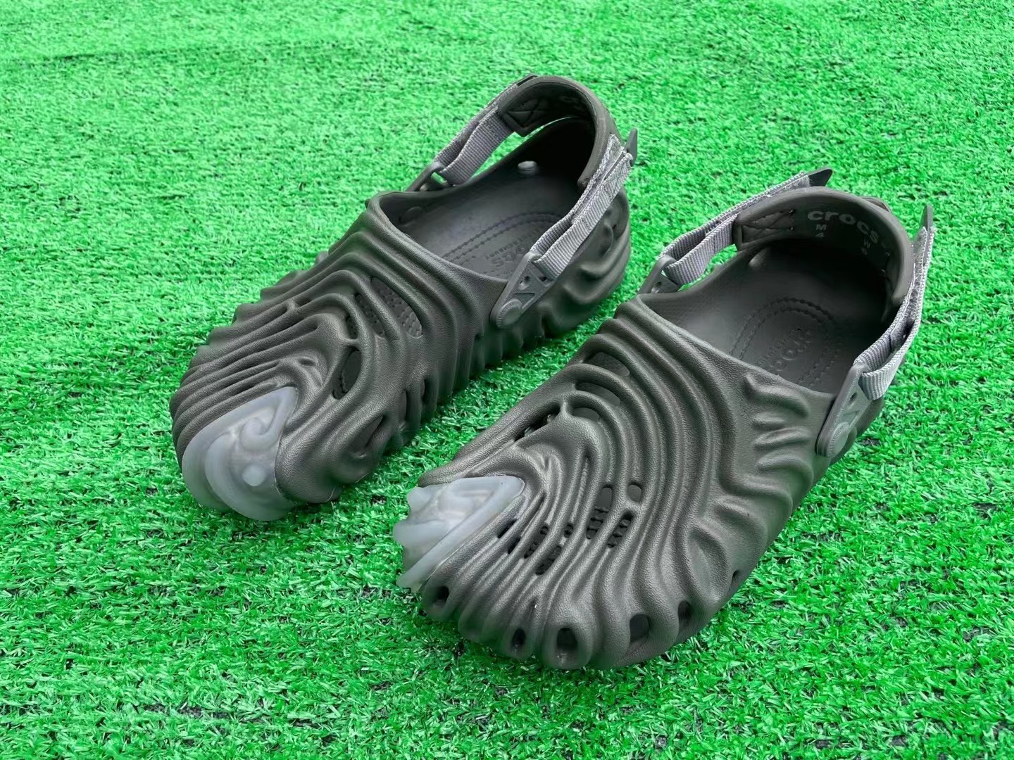 Crocs Hole Shoes Fingerprint Carlochi Couple Closed Toe Men's and Women ...