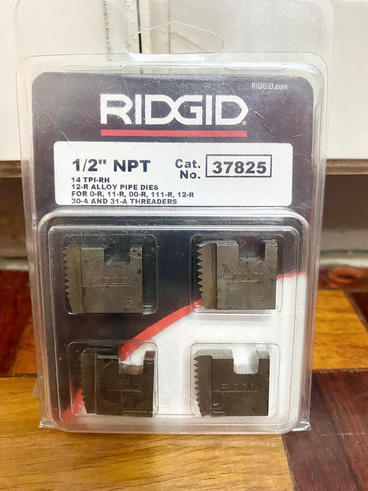 Ridgid Pipe Dies Available in 1/2" and 3/4 For Manual Pipe Threader Cat ...