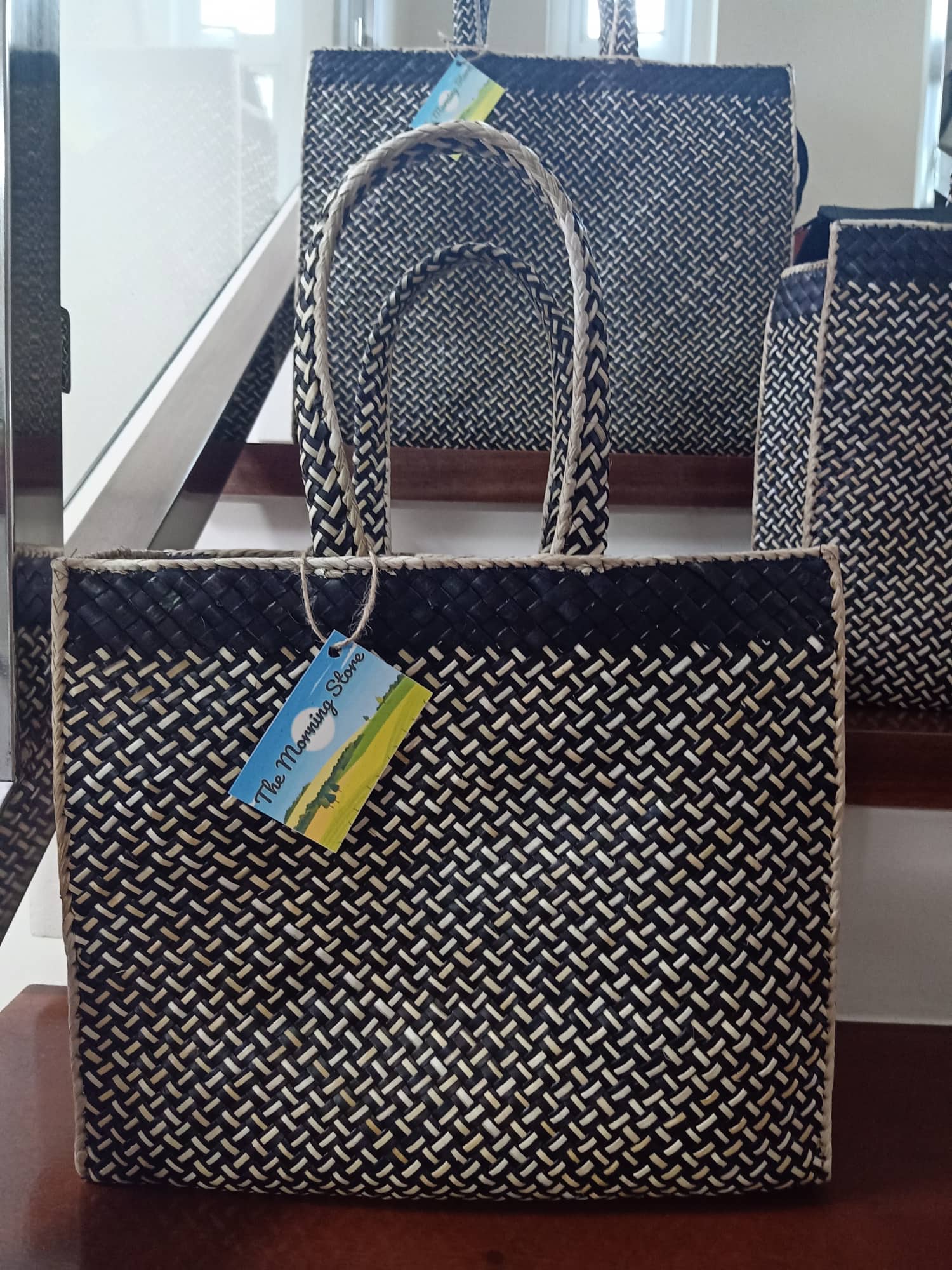 The Morning Store Modern Bayong Tote Bag made from Pandan Leaves Design ...