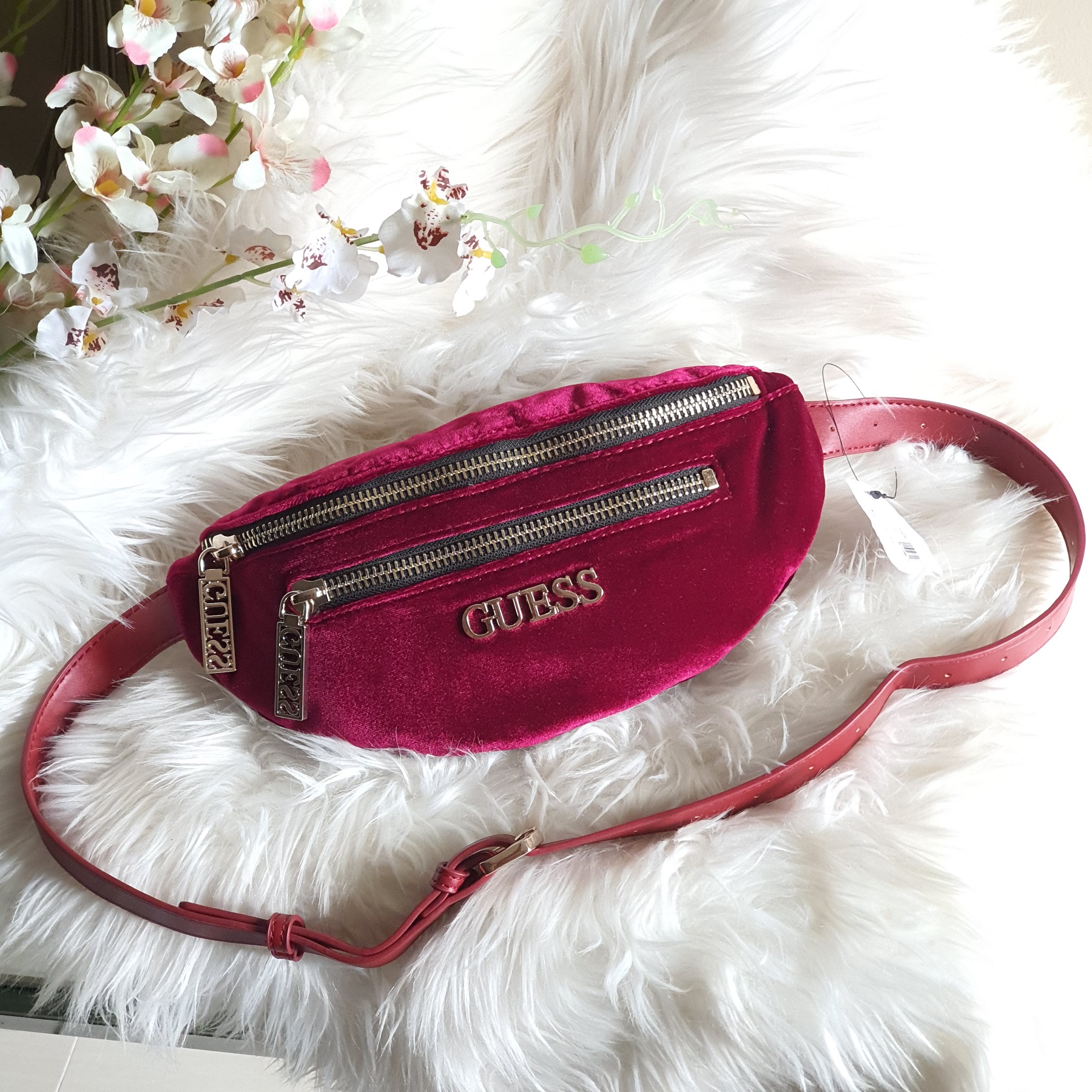 Guess Red Velvet Ronnie Mini | Lazada PH