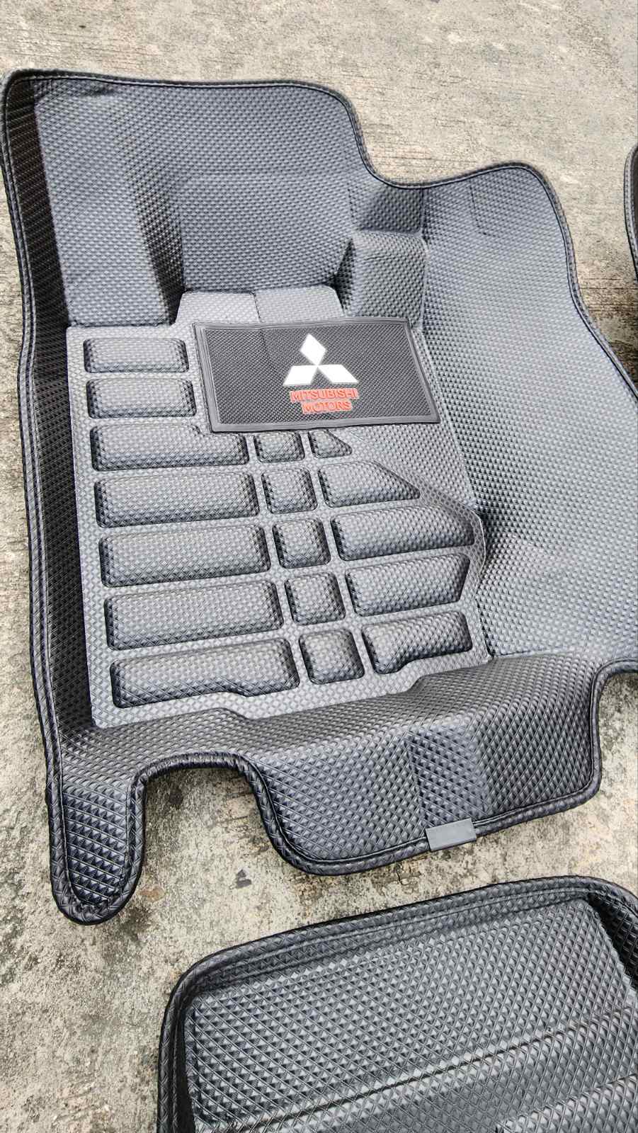 Strada 2016 to 2022 Diamond Deep dish matting Floor matting with LOGO ...