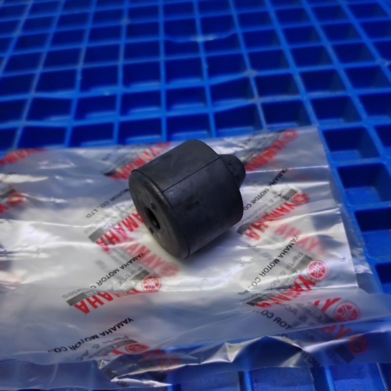 ORIGINAL YAMAHA SIDE STAND CENTER STAND RUBBER STOPPER | Lazada PH