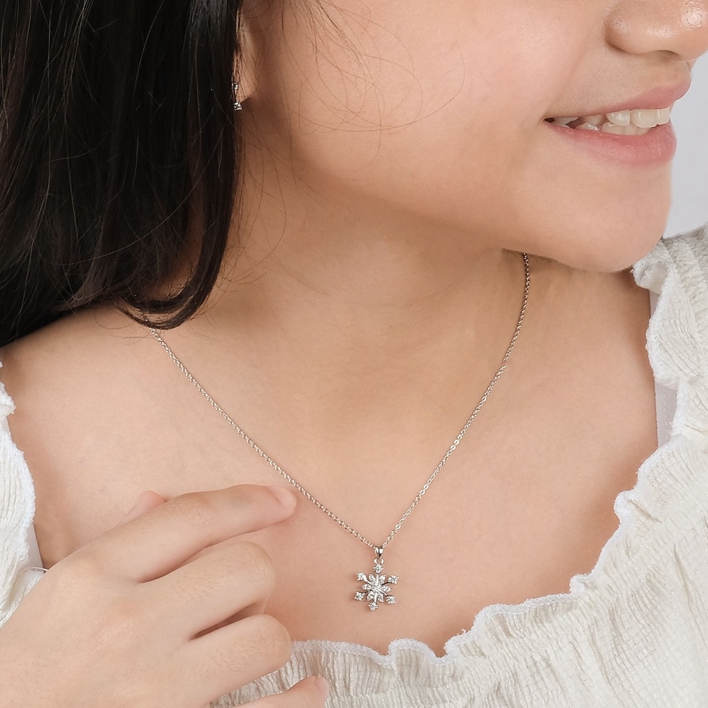 Mikana Princess Frozen Elsa Snowflake 14k White Gold Plated Pendant ...