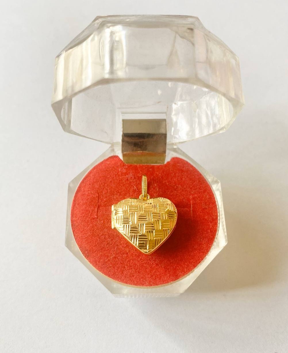 Pawnable 18K Saudi Gold Heart Locket Pendant | Lazada