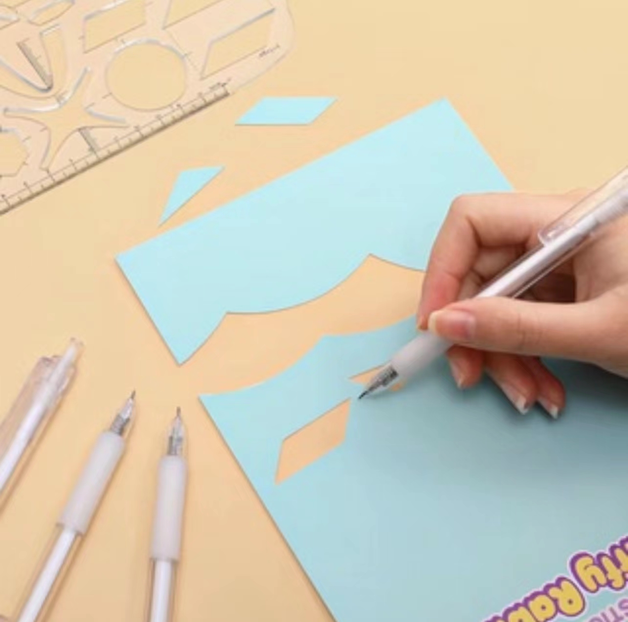 Press the pencil knife, paper cutting utility knife, portable hand ...