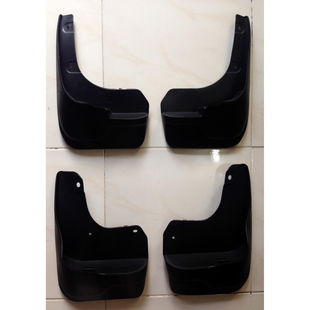 Mud Guard w/ Screws - Toyota Innova 2016 2017 2018 2019 2020 2021 ...