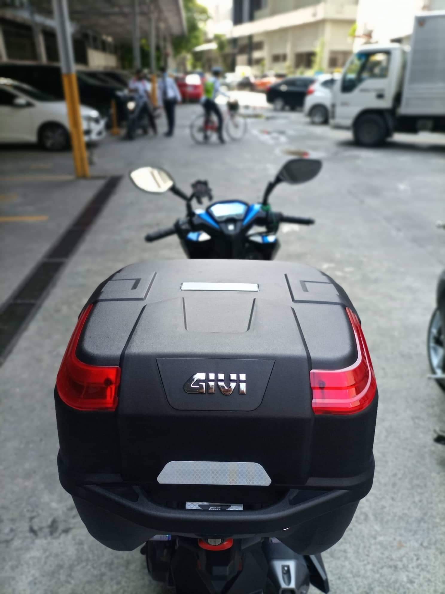 GIVI B33NM 33Liters (Latest Givi Italy Box) | Lazada PH