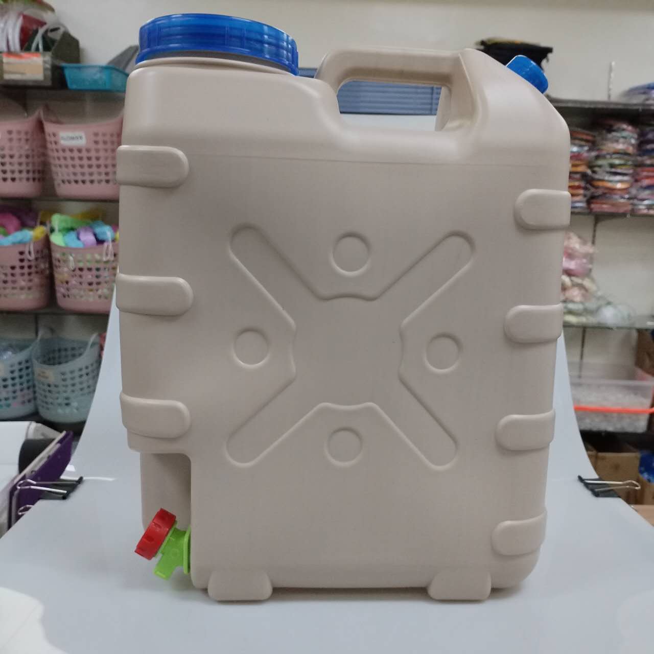 568# Gallon Slim Water Container With Rotary Faucet | Lazada PH