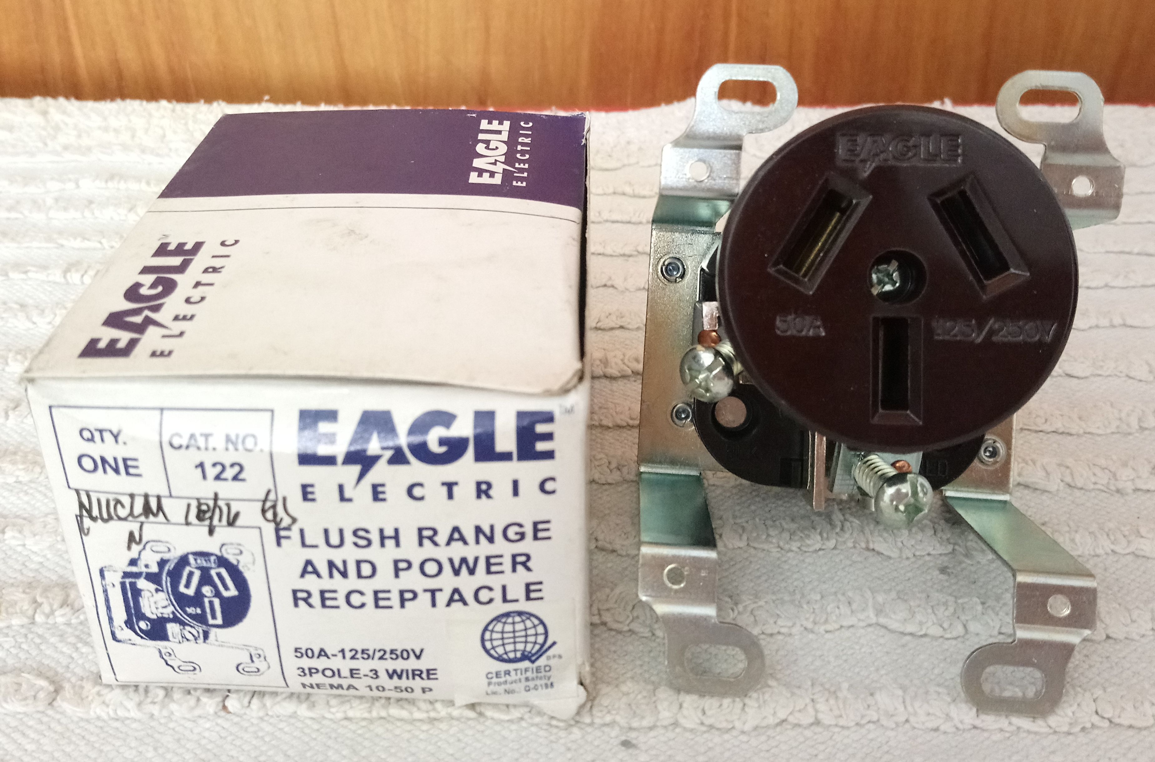 EAGLE flush range and power receptacle CAT NO. 122 | Lazada PH