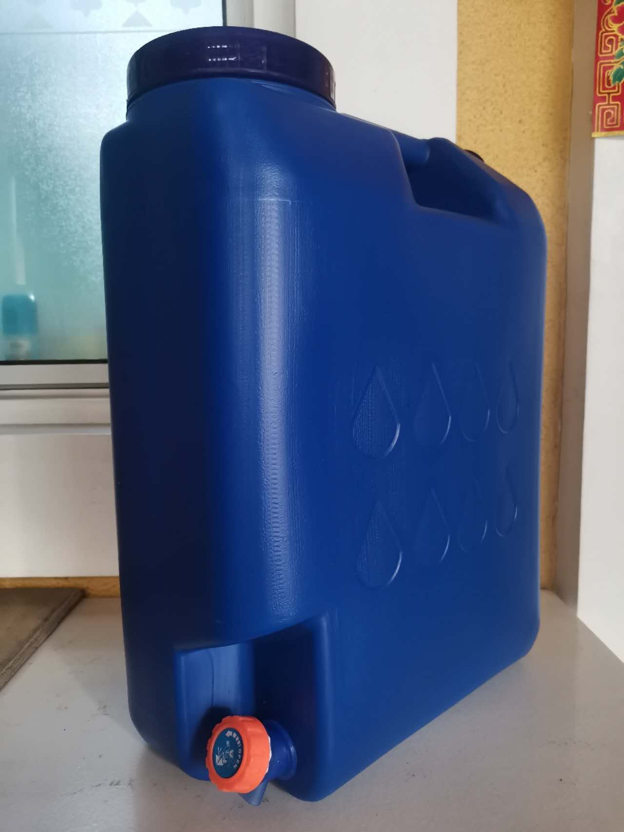 5 Gallon Water Container with Faucet (Blue) | Lazada PH