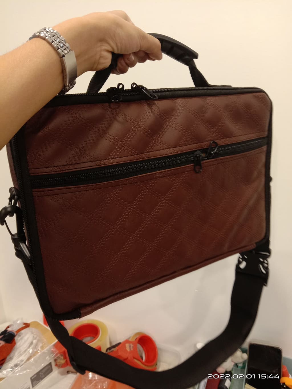 SLING BAG TARI CASE 48 CAPACITY FIBER GLASS | Lazada PH